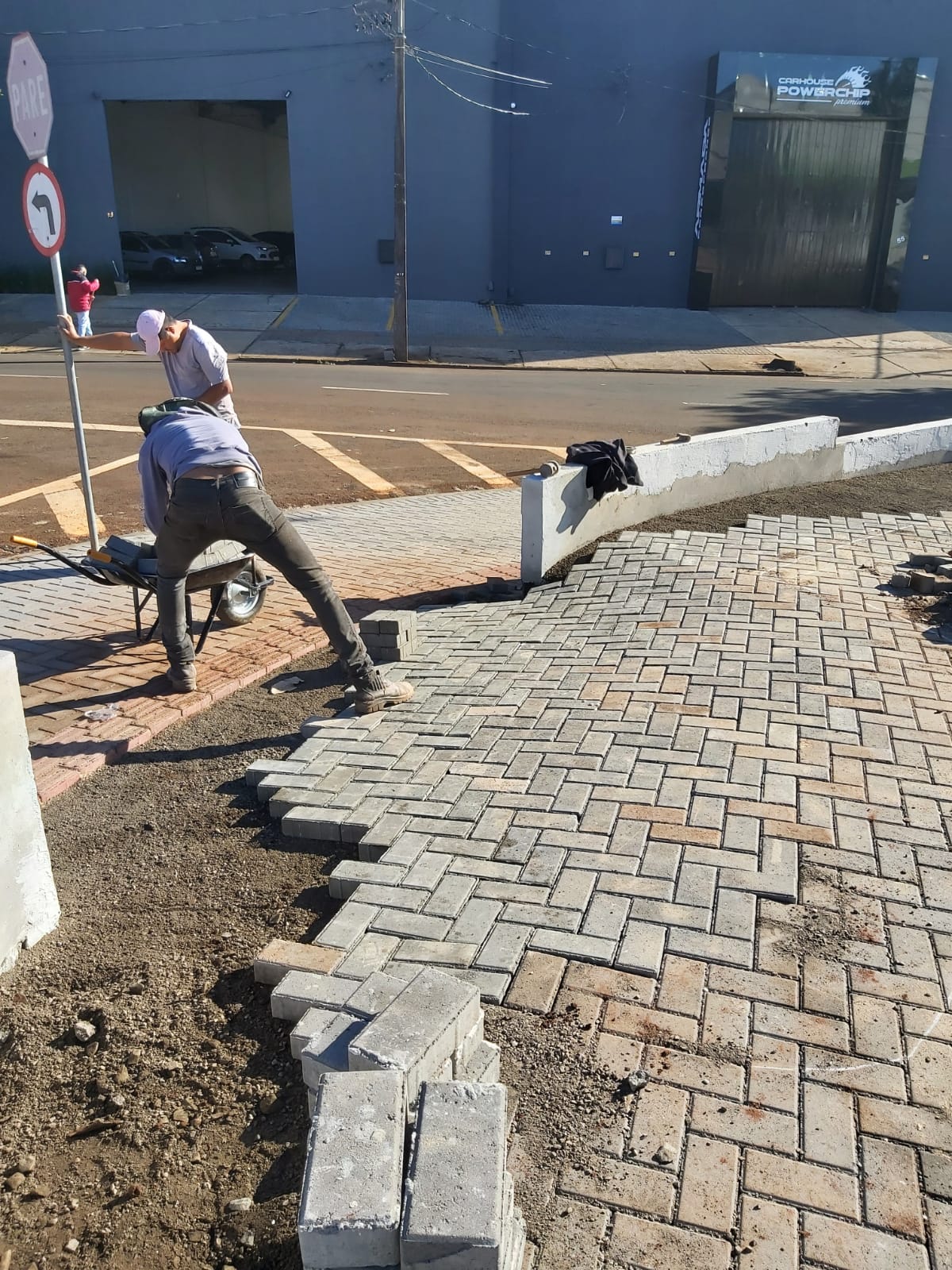 Assentamento de Pavers - Novo Panorama Engenharia e Construções